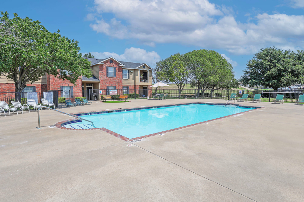 Cobblestone Village | (817) 645-4663
